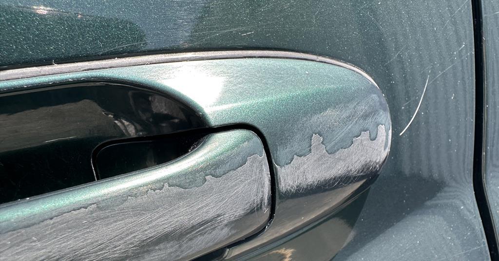 DIY Rattle-can Clearcoat: Restoring The Showroom Look Of The OVR Land ...