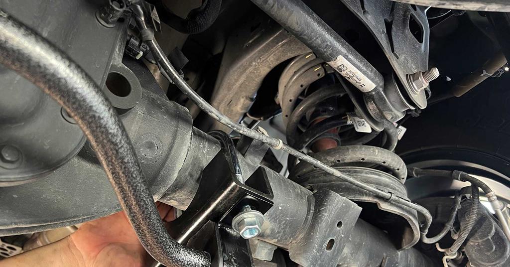 Hellwig Sway Bars for Pickup Trucks Improve Dynamic Performance and ...