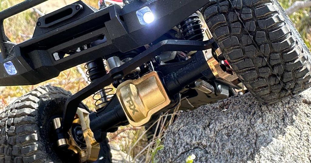 Traxxas TRX-4M Land Rover Defender: Small Rig, Big Performance | Radio ...