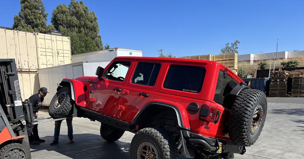 Installing Rock Jock by John Currie’s Jeep Wrangler & Gladiator High ...