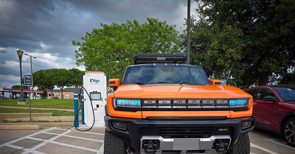 FIRST DRIVE: 2024 GMC Hummer EV SUV 3X: Electric Off-Roading in Texas ...