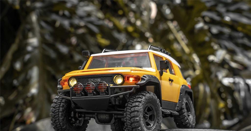 Ready To Roll: The Remarkable Realism of the FMS Toyota FJ Cruiser RTR ...