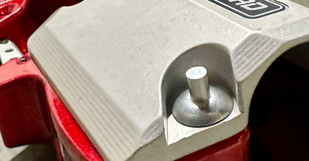 INSTALL: Protecting Your Winch Rope with a Factor 55 UltraHook Rope ...