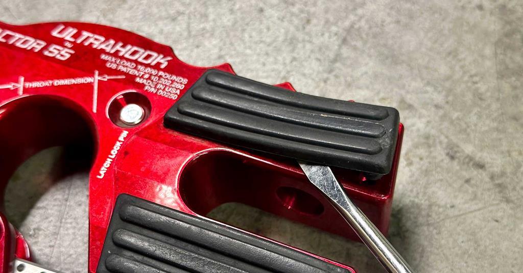 INSTALL: Protecting Your Winch Rope with a Factor 55 UltraHook Rope ...