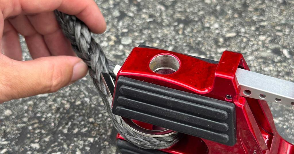 INSTALL: Protecting Your Winch Rope with a Factor 55 UltraHook Rope ...