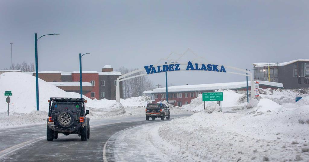 Alaska's Dalton Highway and Richardson Highway: Remote Ice Road ...