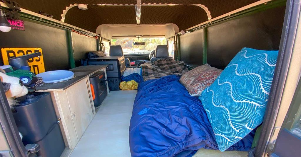 Roaming Reckless: Woman and Dog Travel America in Right-Hand-Drive ...