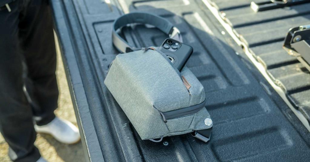 Peak Design 3L Sling V2: Ideal Lightweight Travel Camera Bag | OVR Mag