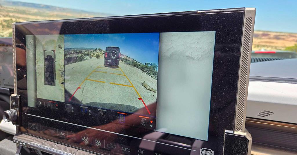 EV Off-Roading in Moab: Tackling the Trail in a Hummer EV SUV | Vehicle ...