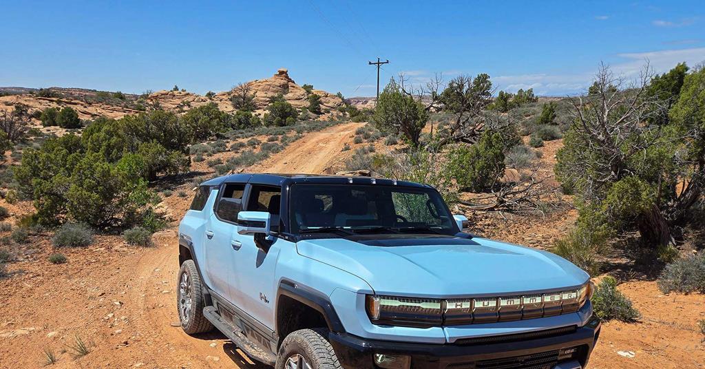 EV Off-Roading in Moab: Tackling the Trail in a Hummer EV SUV | Vehicle ...