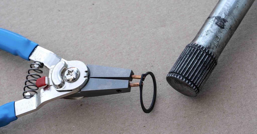 Putting Together an Essential Field Toolkit for Overlanding: Be ...