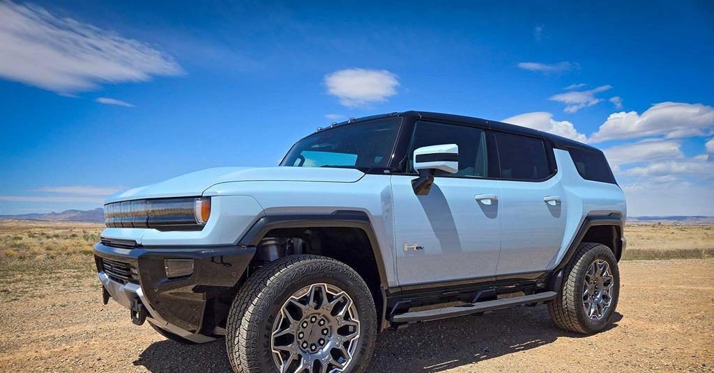 EV Off-Roading in Moab: Tackling the Trail in a Hummer EV SUV | Vehicle ...