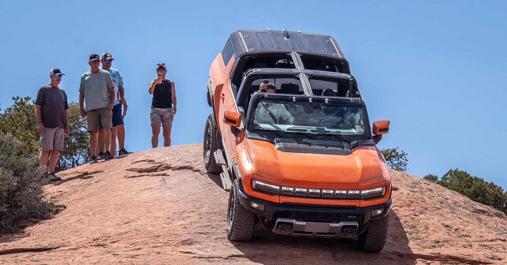 EV Off-Roading in Moab: Tackling the Trail in a Hummer EV SUV | Vehicle ...