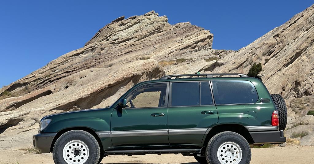 Land Cruiser 100 Upgrade: Nomad Wheels & Toyo Open Country A/T III ...
