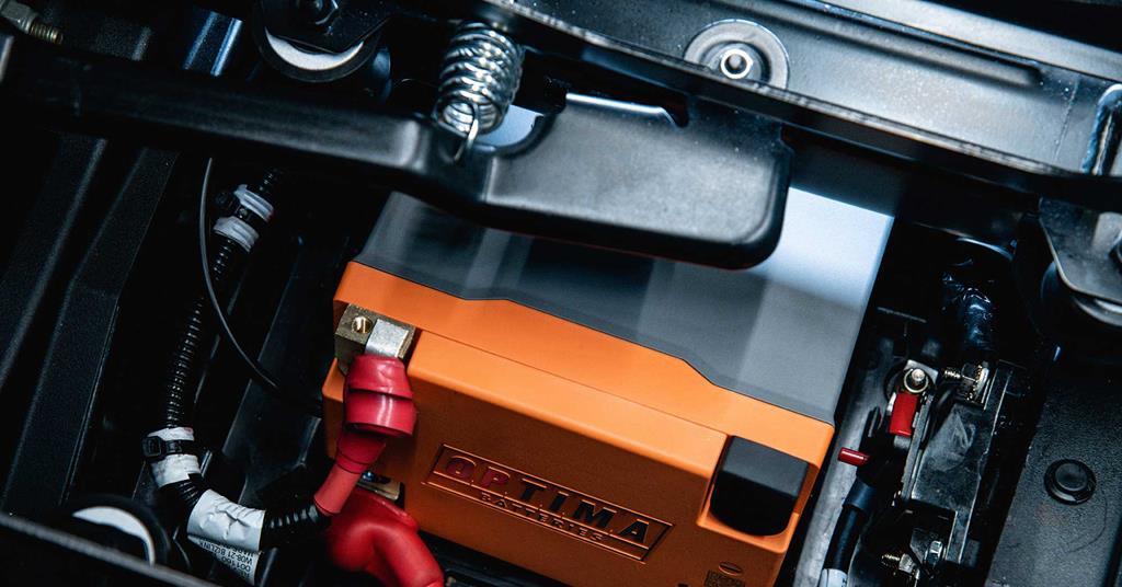 7 Items Needed For A Dual Battery Setup & In-Vehicle Battery & Gear ...