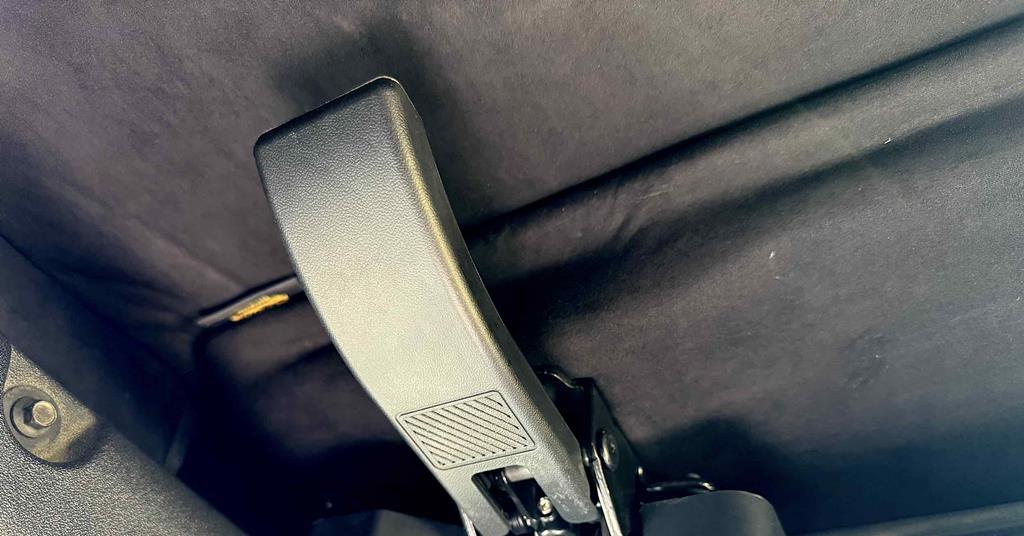 Bestop eTop Review for 2021 Ford Bronco: The Powered Convertible Soft ...