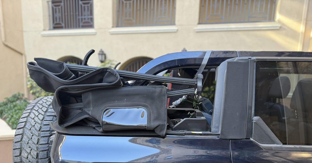 Bestop eTop Review for 2021 Ford Bronco: The Powered Convertible Soft ...