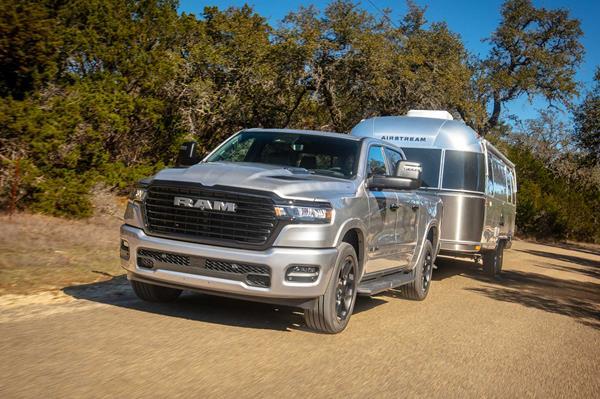 2025 Ram 1500 First Drive: Hurricane Power Replaces the Hemi | First ...