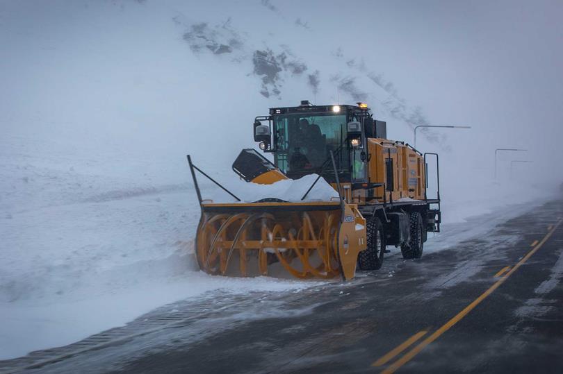 Alaska's Dalton Highway and Richardson Highway: Remote Ice Road ...